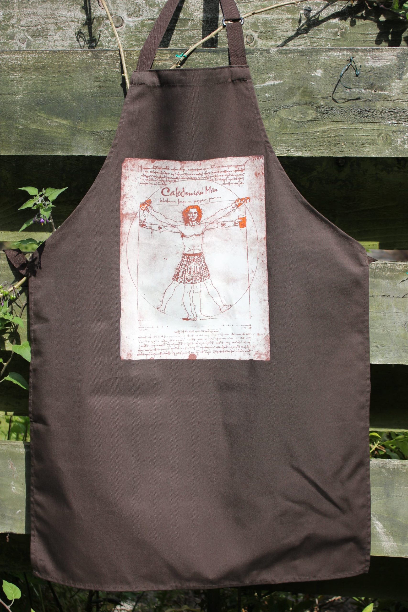 Apron Made In Scotland Featuring "The Caledonian Man" - onemoregift.co.uk