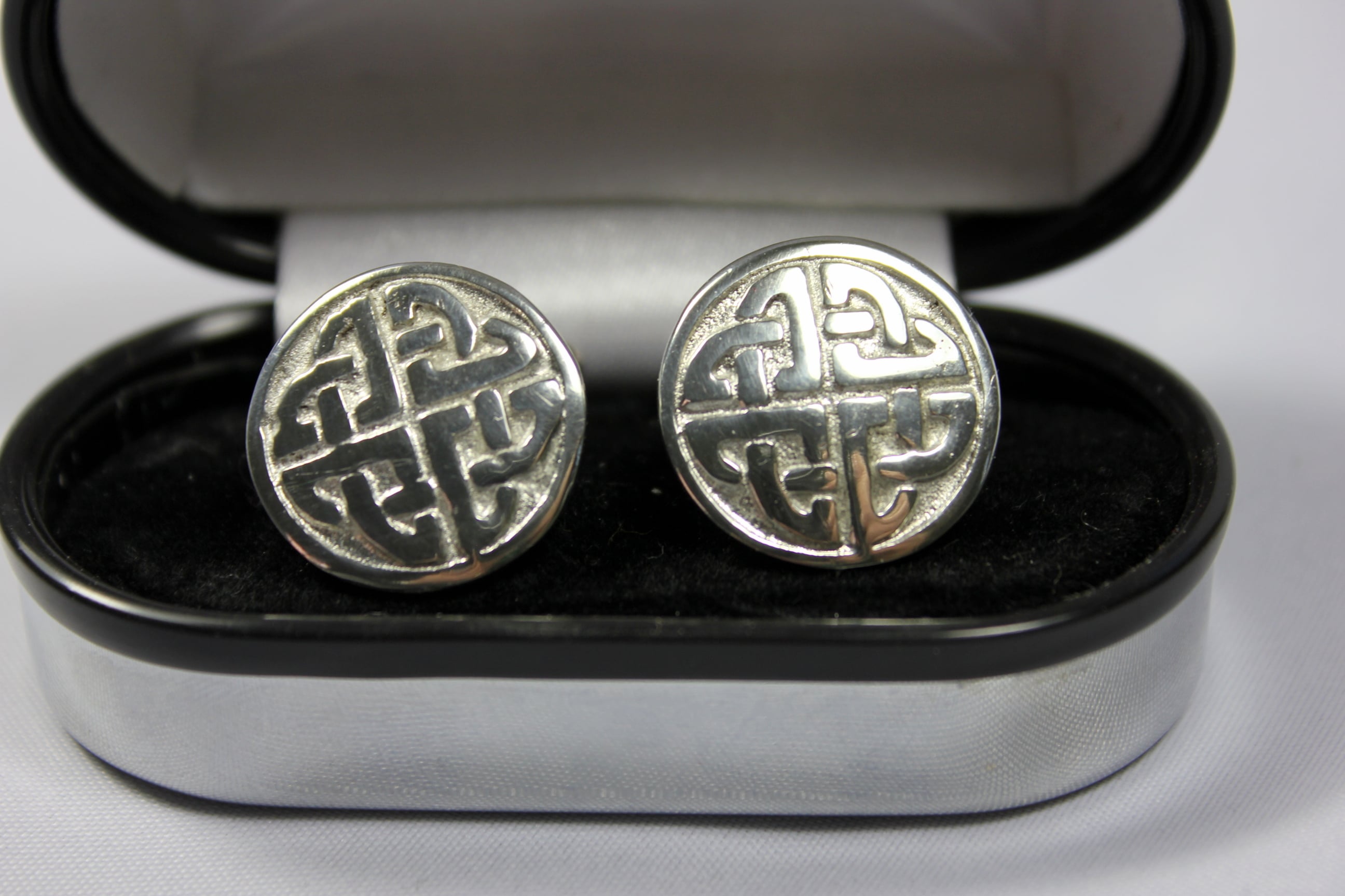 Celtic Knot Cufflinks Handcrafted In Scotland. - onemoregift.co.uk