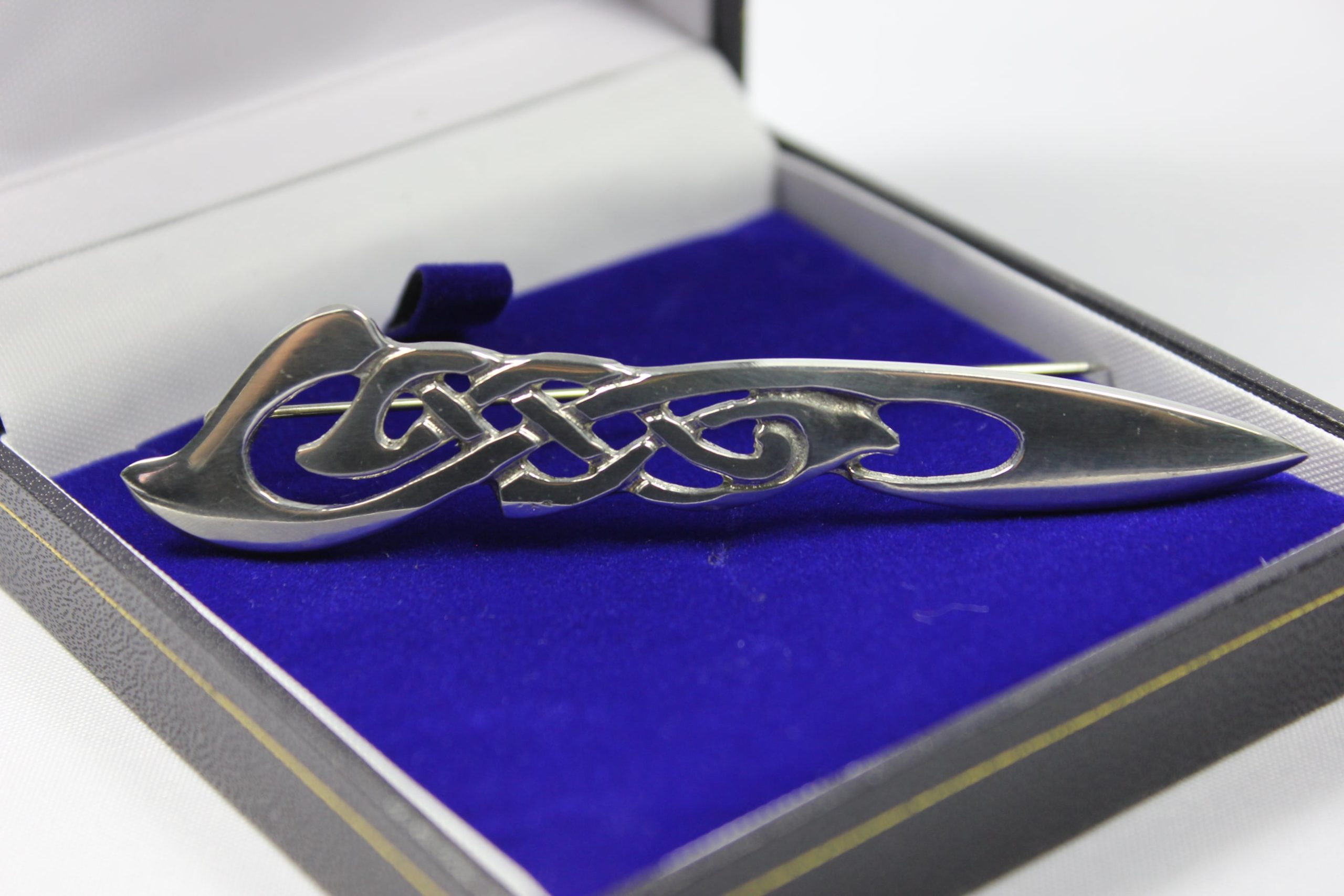 Scottish Handmade Celtic Interlace Pewter Large Kilt Pin. - onemoregift ...