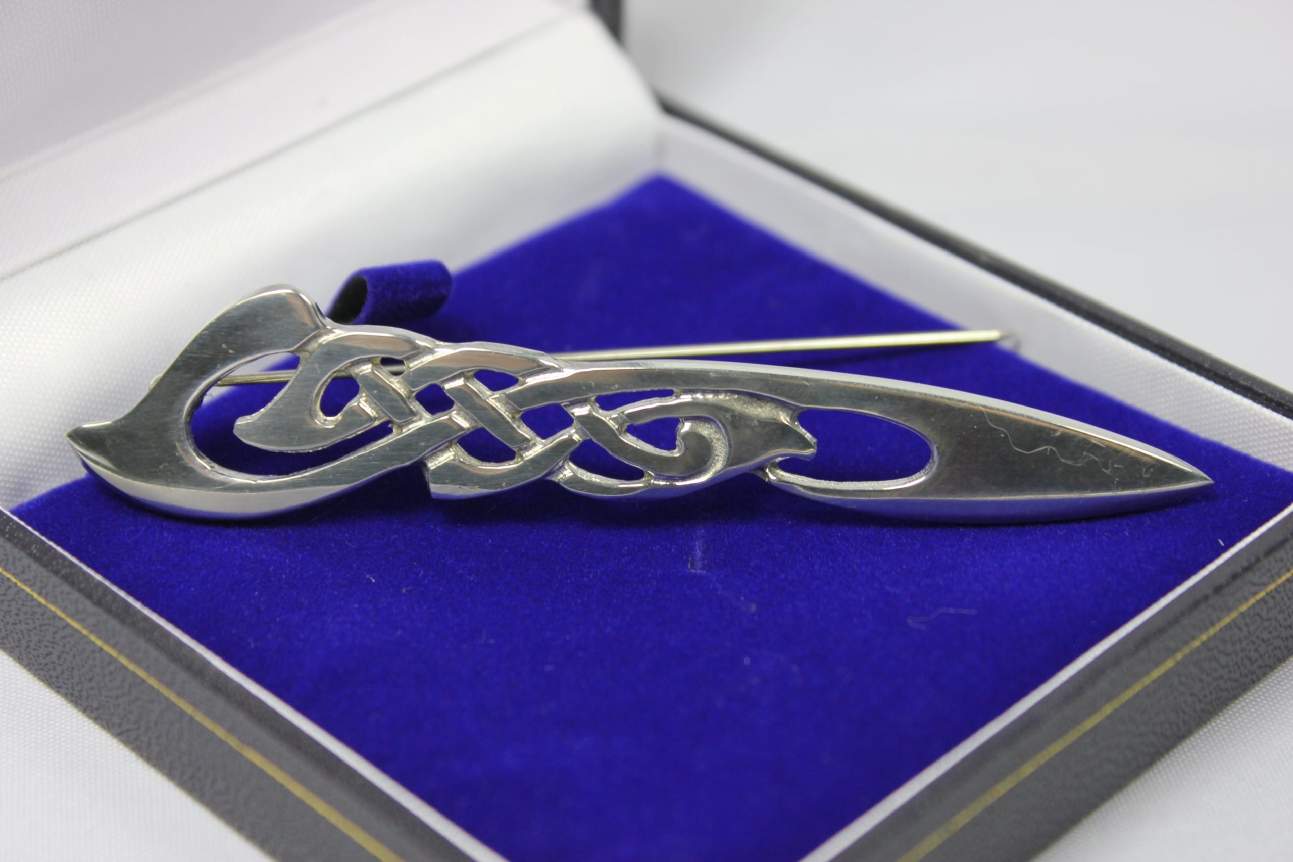 Scottish Handmade Celtic Interlace Pewter Large Kilt Pin. - onemoregift ...